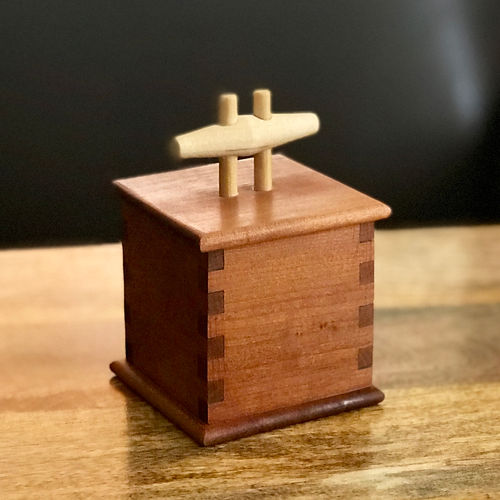 Petit Four Box – Arkansas Museum of Fine Arts Store